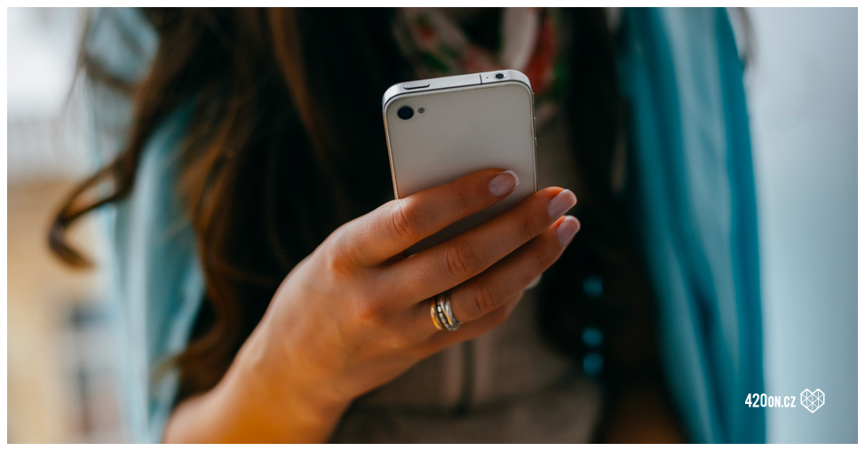 Боб Дилан заблокирует мобильные телефоны своих поклонников на концертах в Праге | 420on.cz