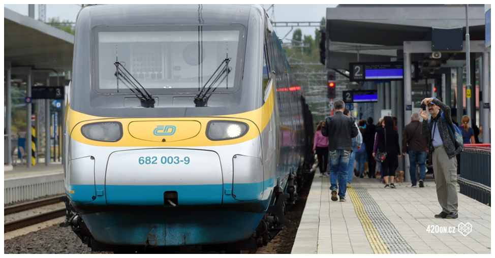 Из Праги отправился поезд Pendolino, который впервые будет развивать скорость до 200 км/ч | 420on.cz